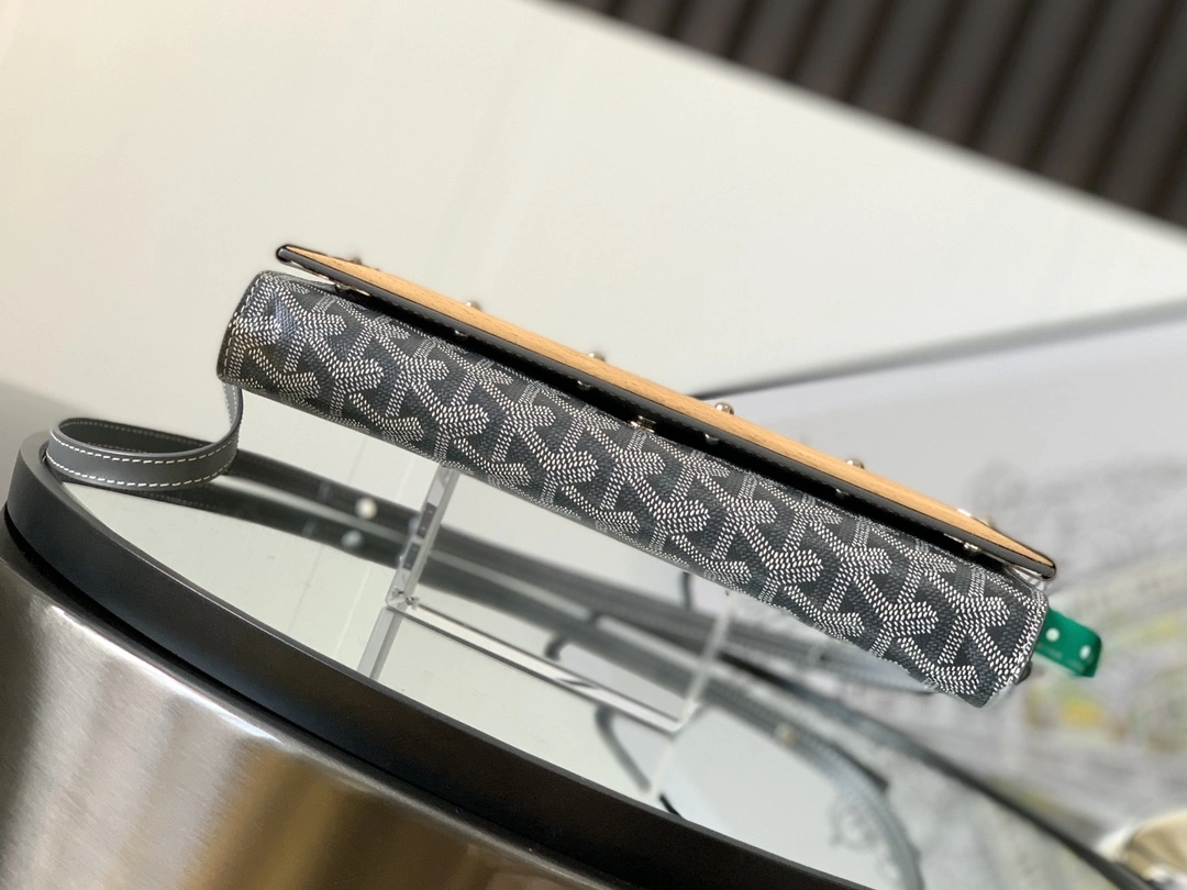 Accurate model Goyard Satchel Bags