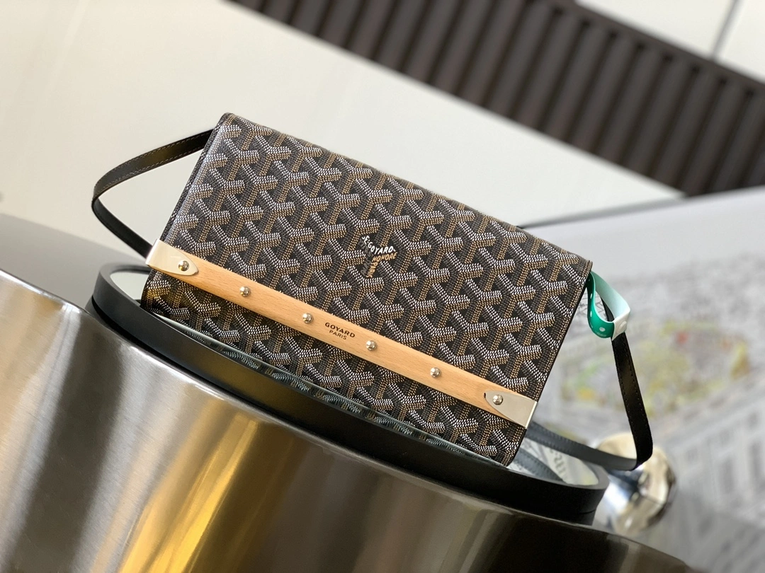 Goyard Satchel Bags