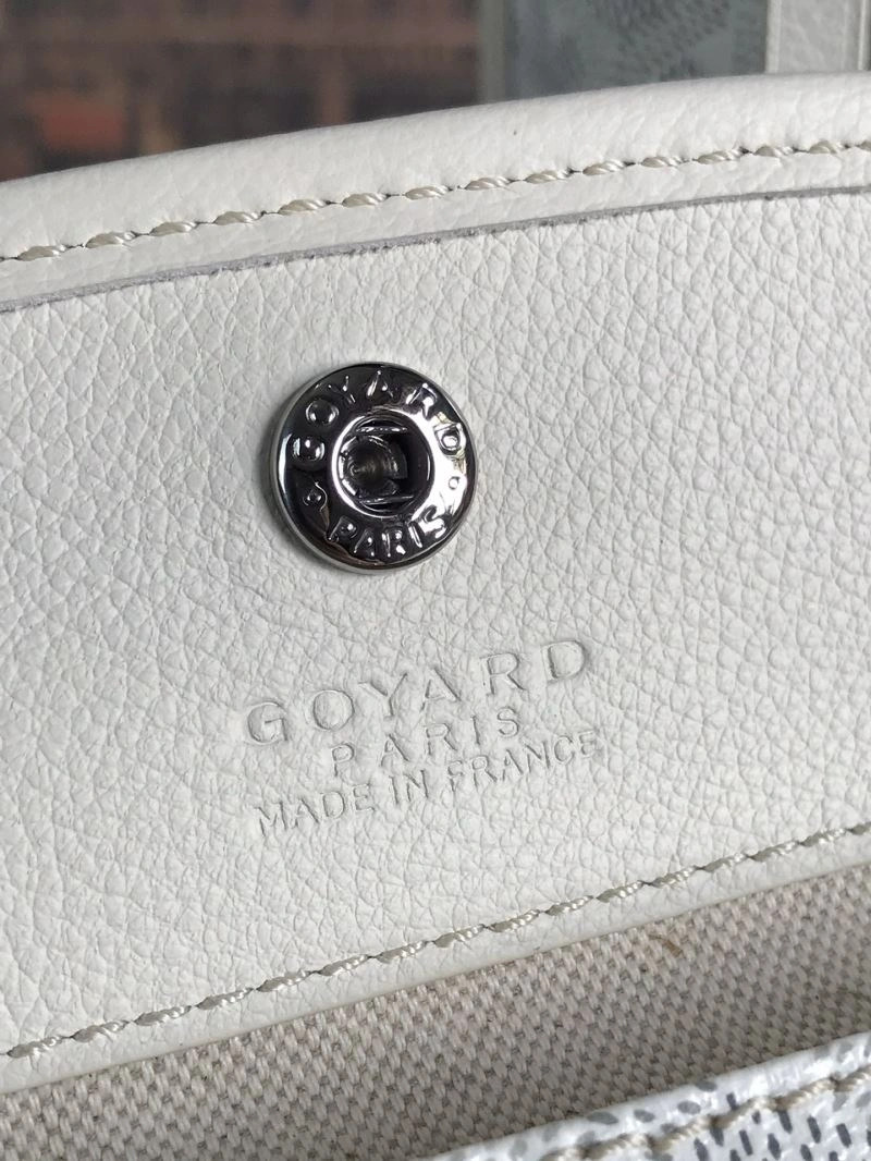 Budget-friendly Goyard Shopping Bags