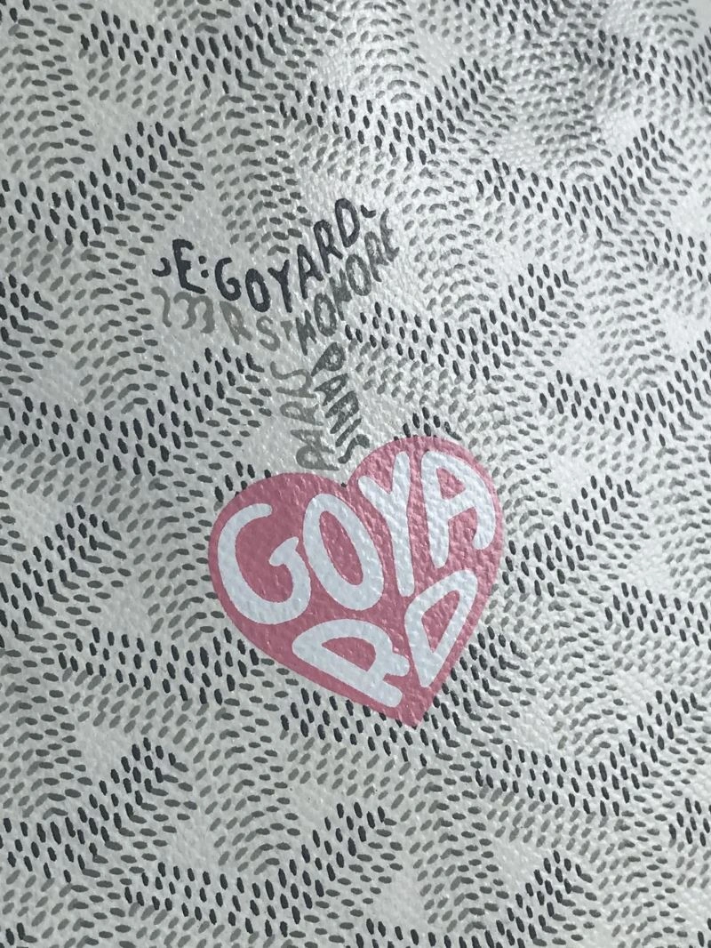 Budget-friendly Goyard Shopping Bags