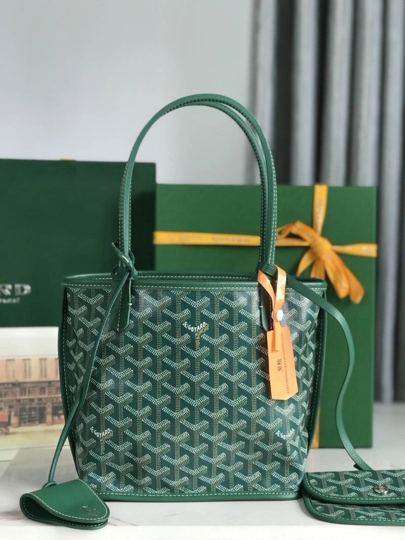 Value-priced Goyard Shopping Bags