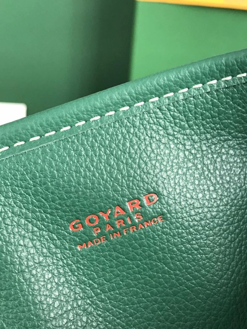 Value-priced Goyard Shopping Bags