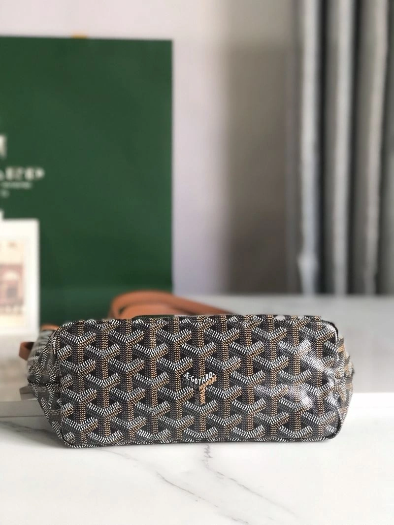 Inexpensive Goyard Shopping Bags