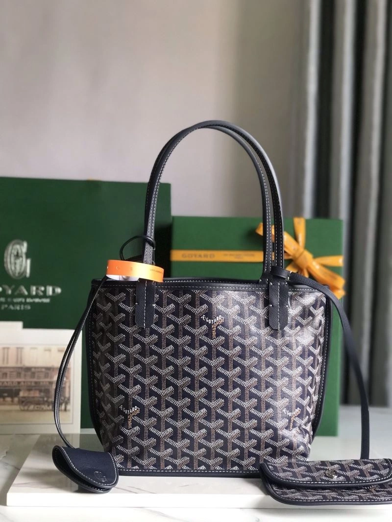 Goyard Shopping Bags