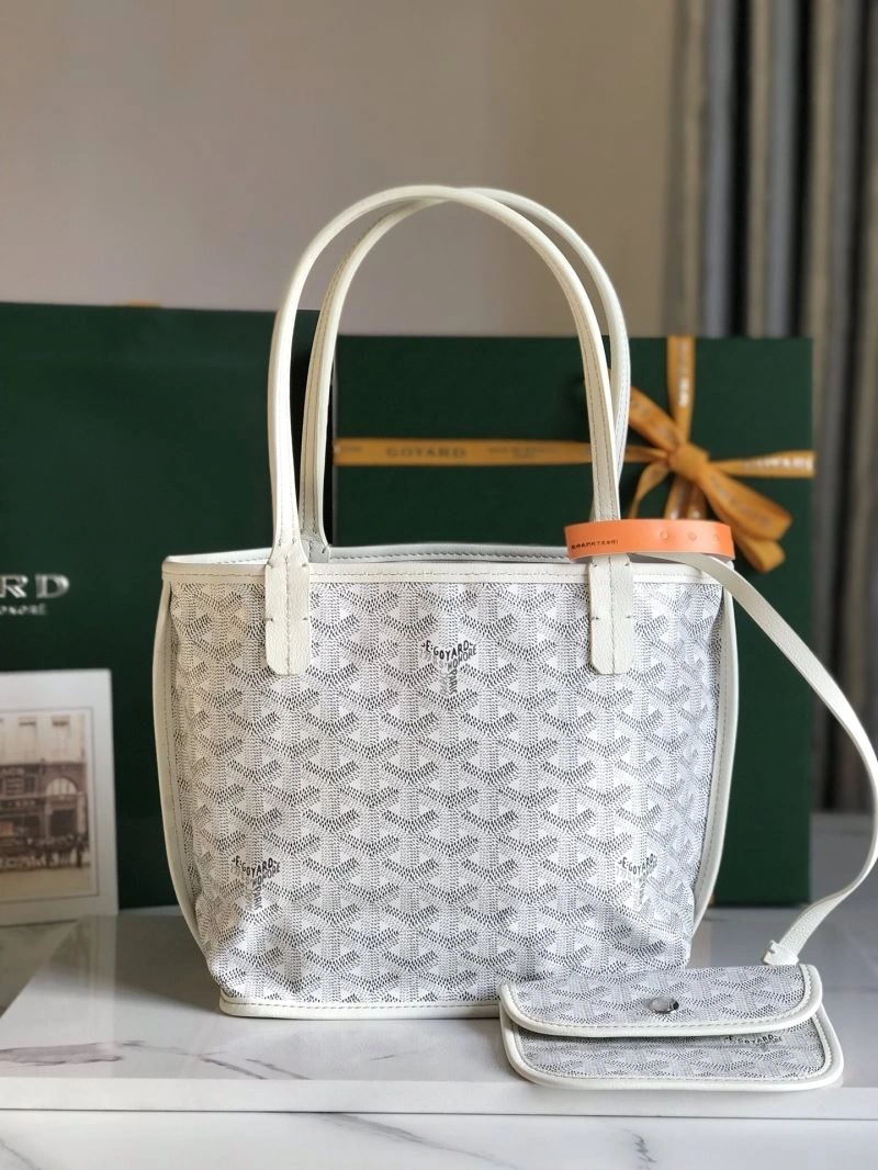 Goyard Shopping Bags