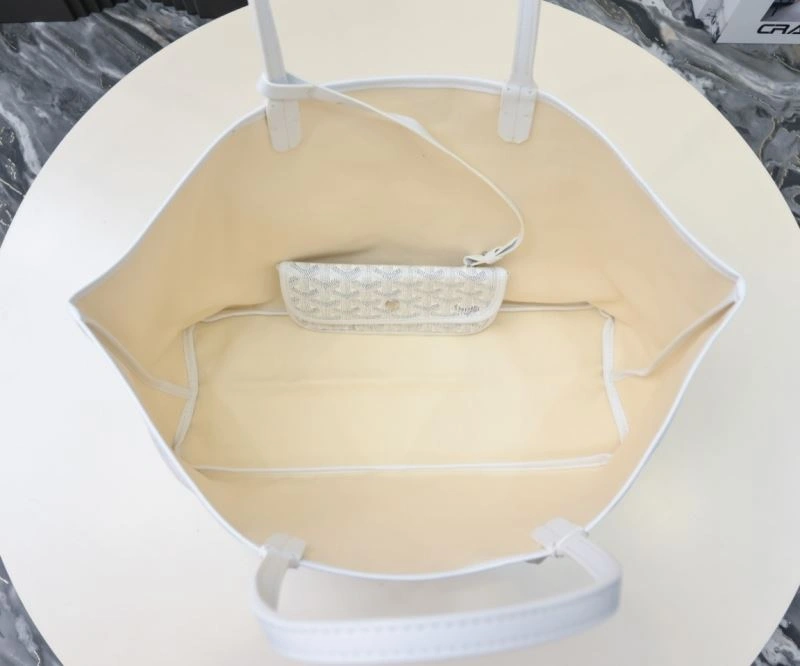 Low-cost Goyard Shopping Bags