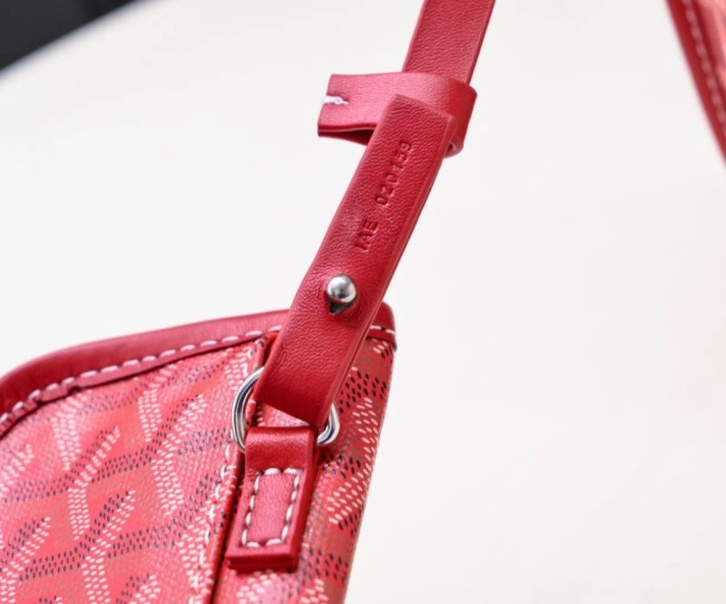 Value-priced Goyard Shopping Bags