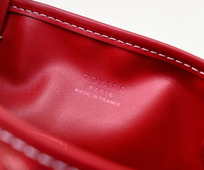 Value-priced Goyard Shopping Bags