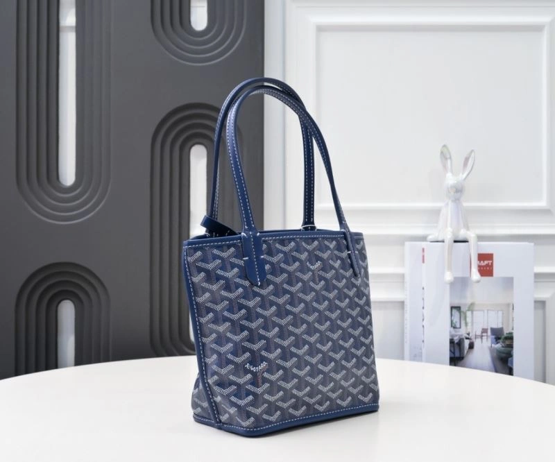 Indistinguishable Goyard Shopping Bags