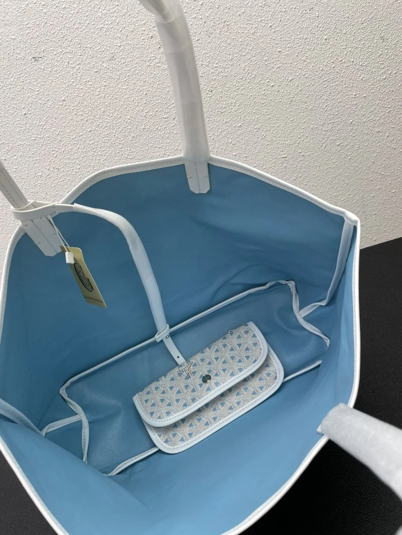 Indistinguishable Goyard Shopping Bags
