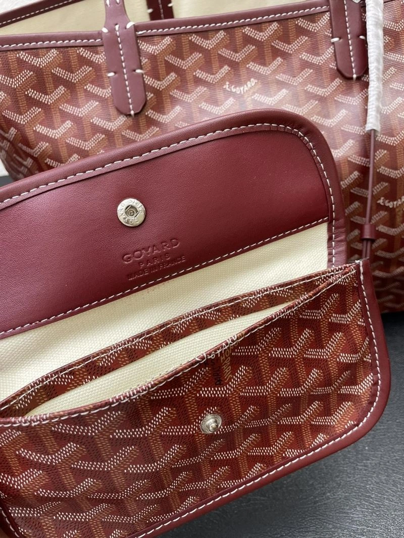 Indistinguishable Goyard Shopping Bags