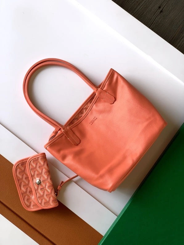 Bargain Goyard Shopping Bags