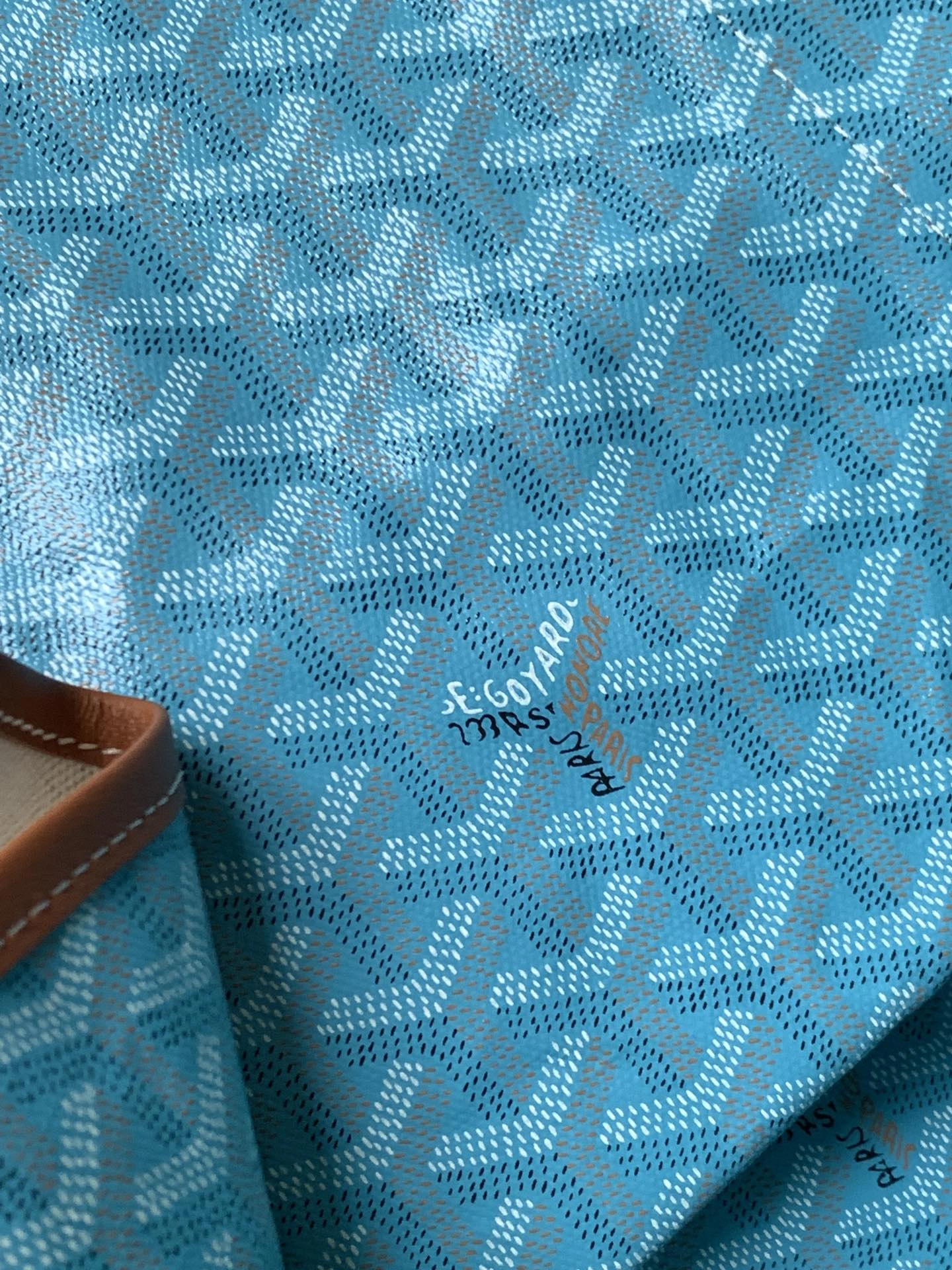 Inexpensive Goyard Shopping Bags