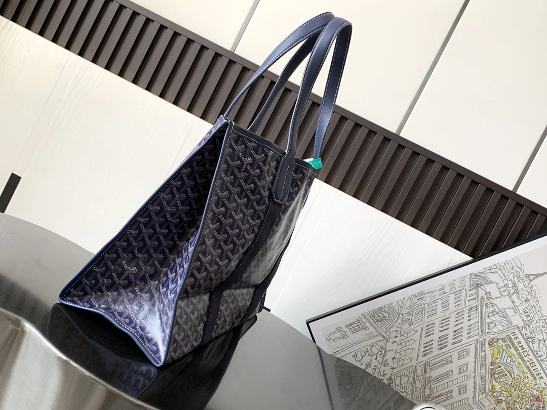 Budget-friendly Goyard Shopping Bags