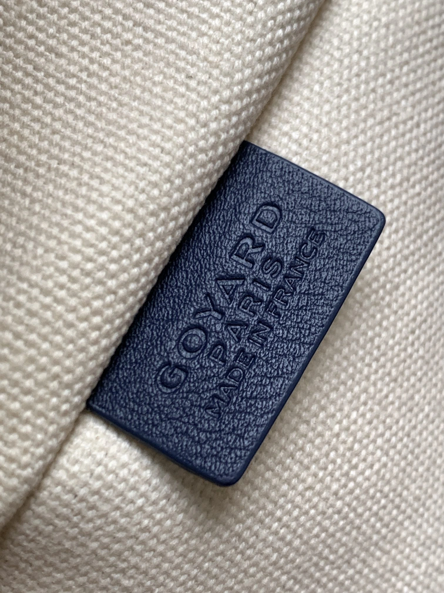 Budget-friendly Goyard Shopping Bags