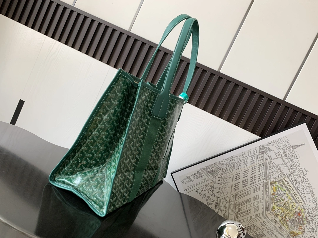 Cut-rate Goyard Shopping Bags