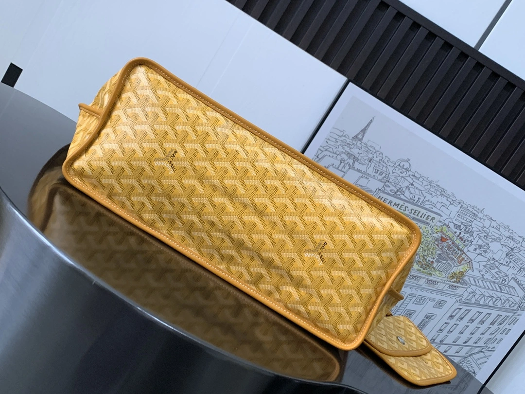 Bargain Goyard Shopping Bags