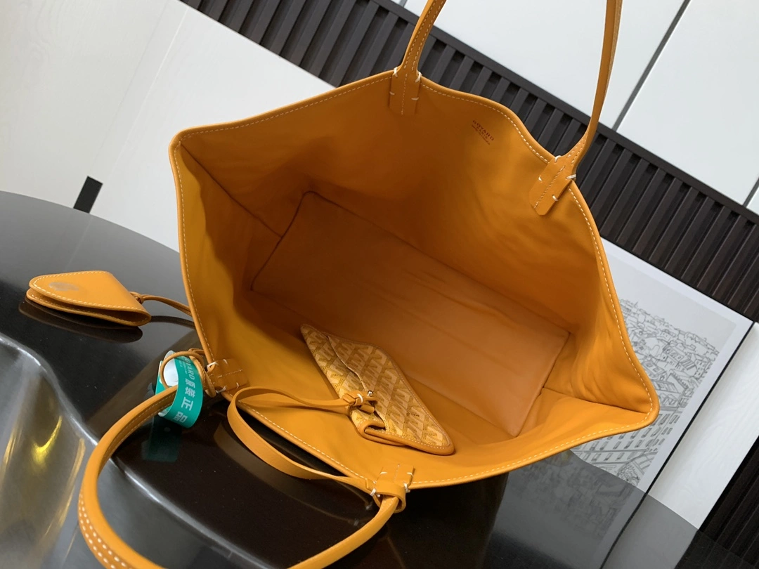 Bargain Goyard Shopping Bags