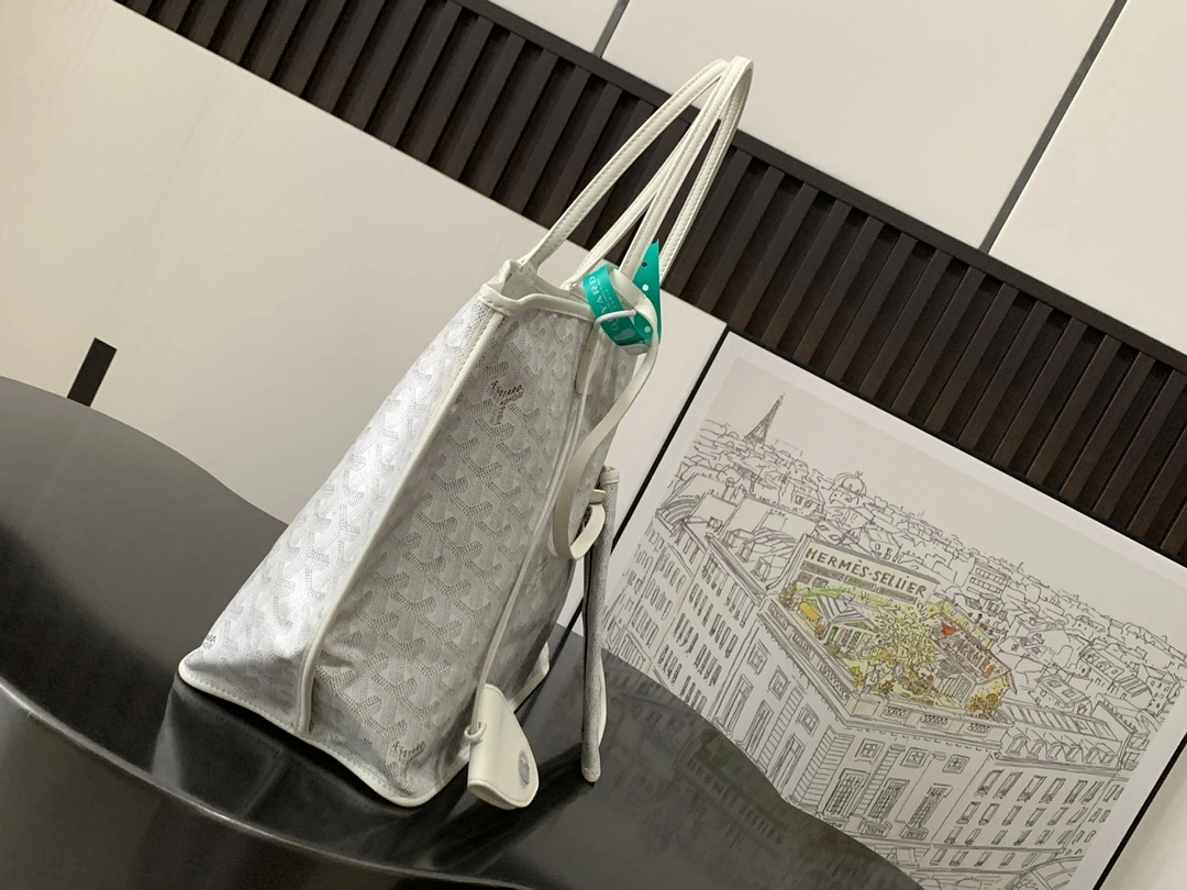 Low-cost Goyard Shopping Bags