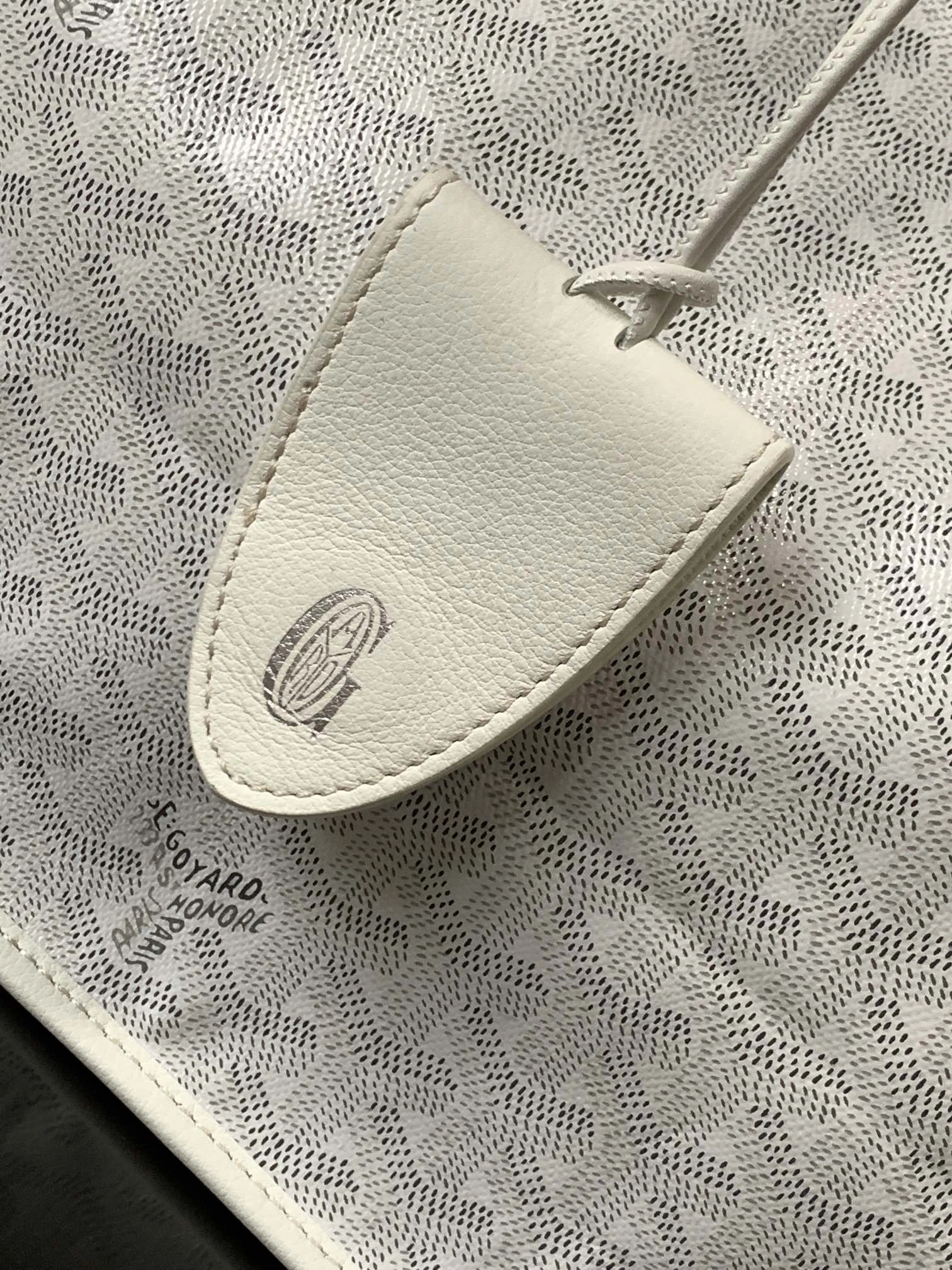 Low-cost Goyard Shopping Bags