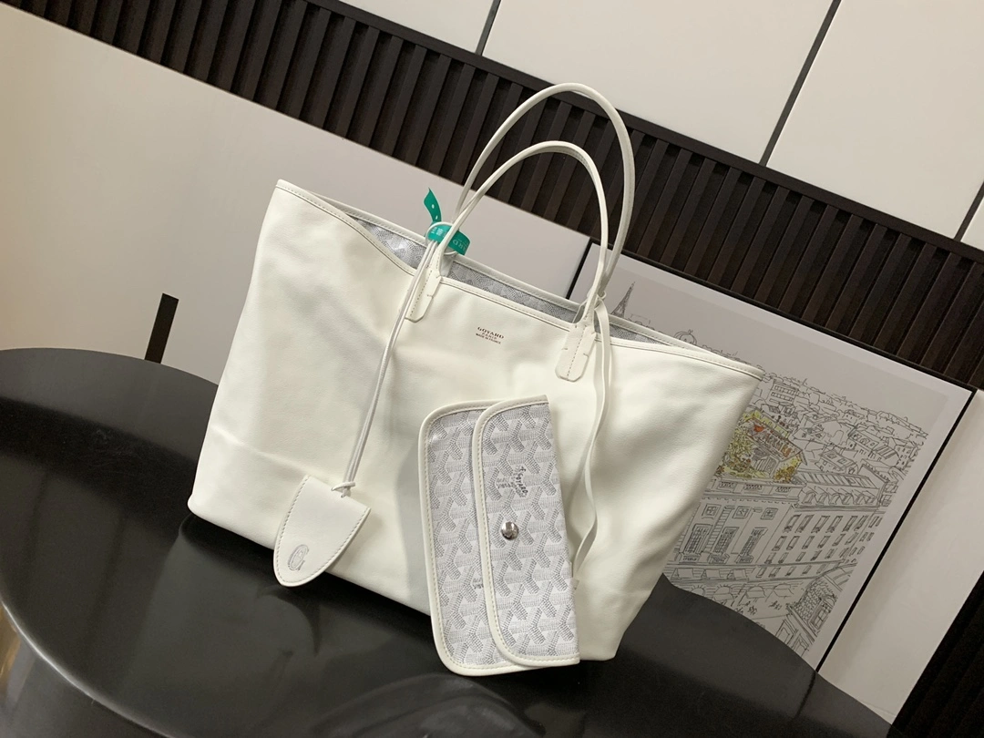 Low-cost Goyard Shopping Bags