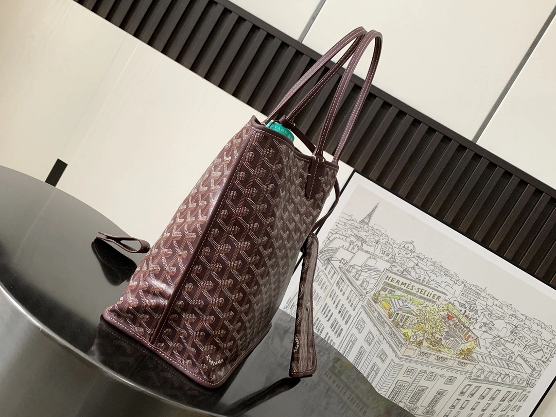 Low-cost Goyard Shopping Bags