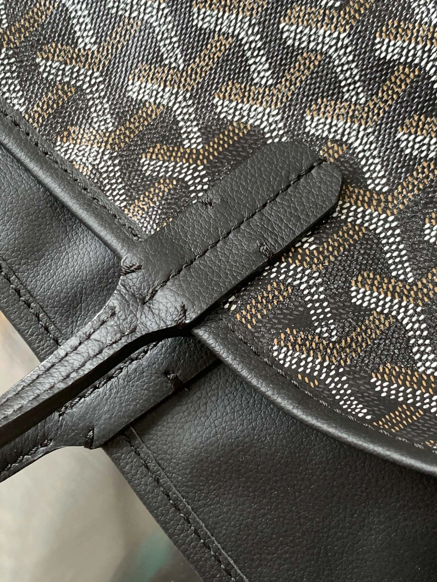 Affordable Goyard Shopping Bags