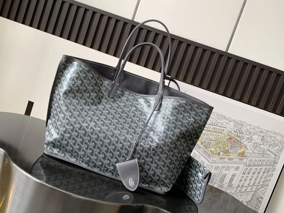Affordable Goyard Shopping Bags