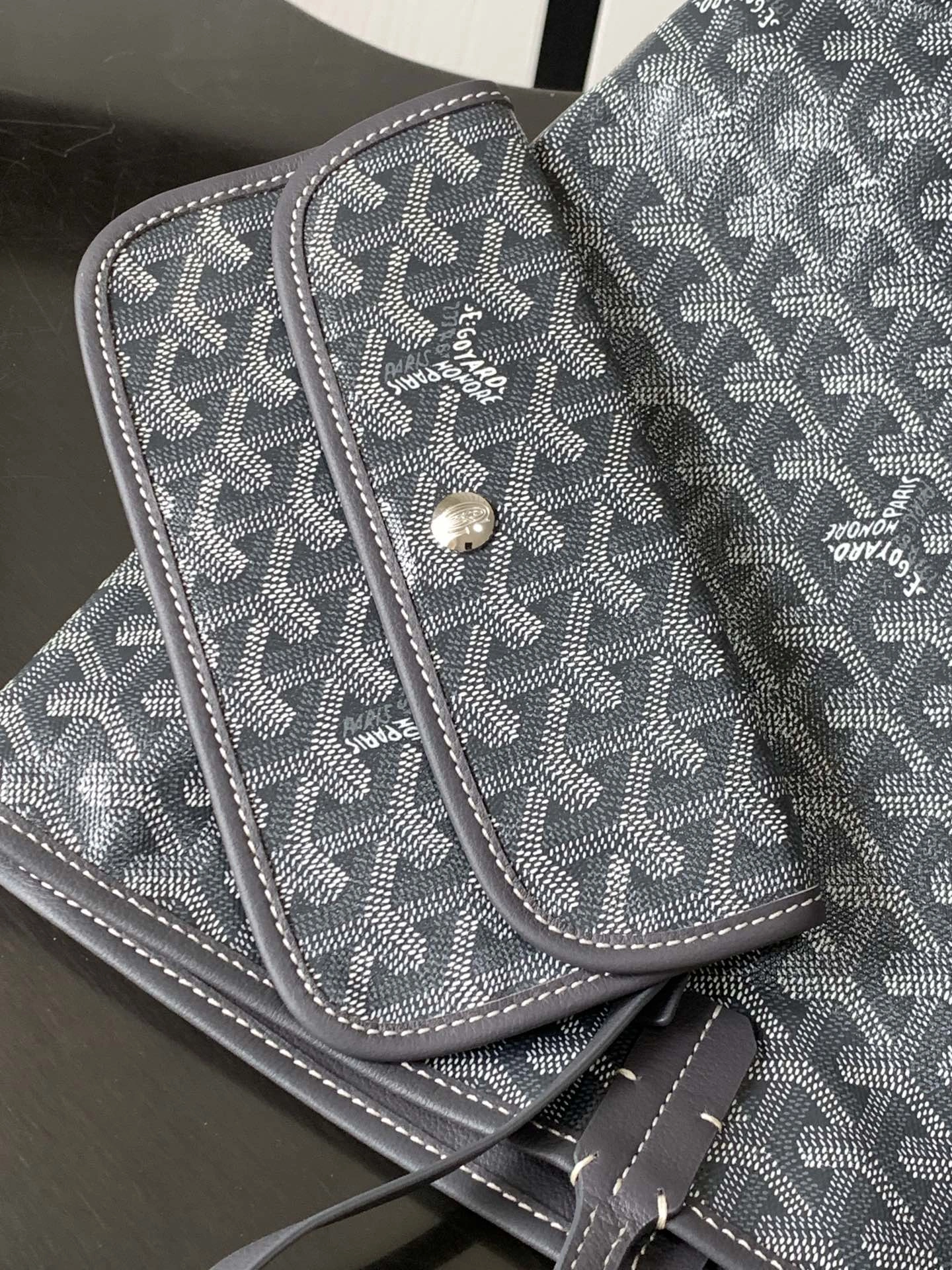 Affordable Goyard Shopping Bags