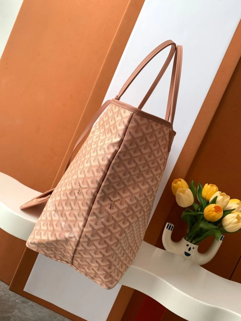Value-priced Goyard Shopping Bags