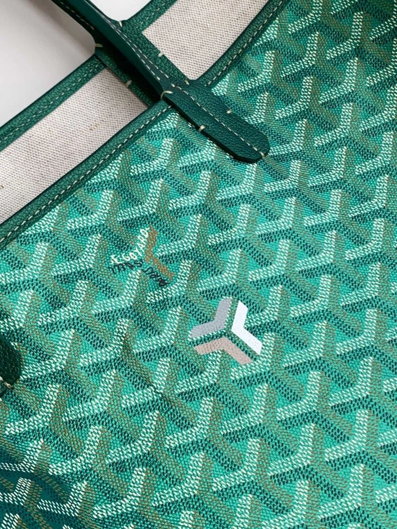 Value-priced Goyard Shopping Bags
