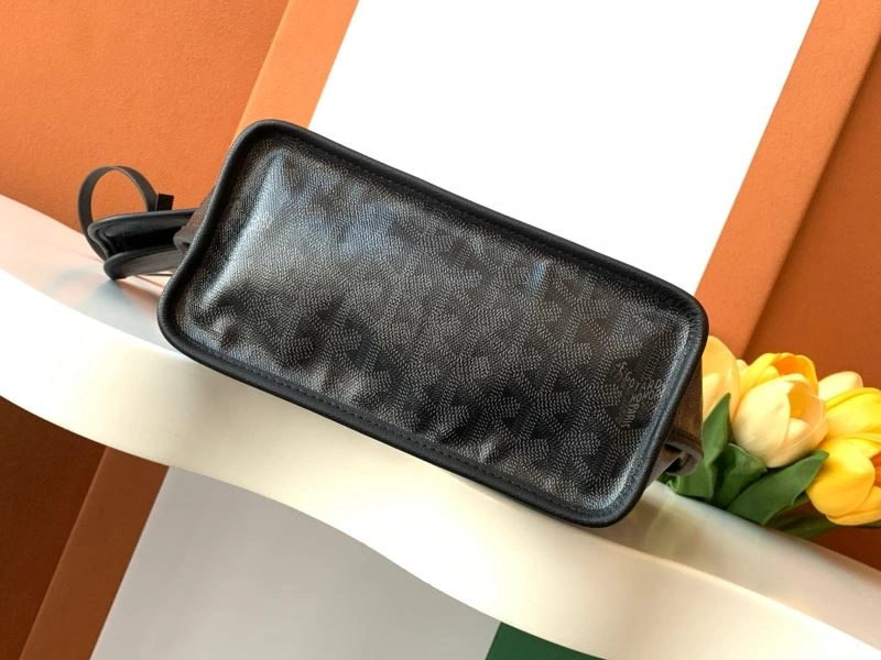 Low-cost Goyard Shopping Bags