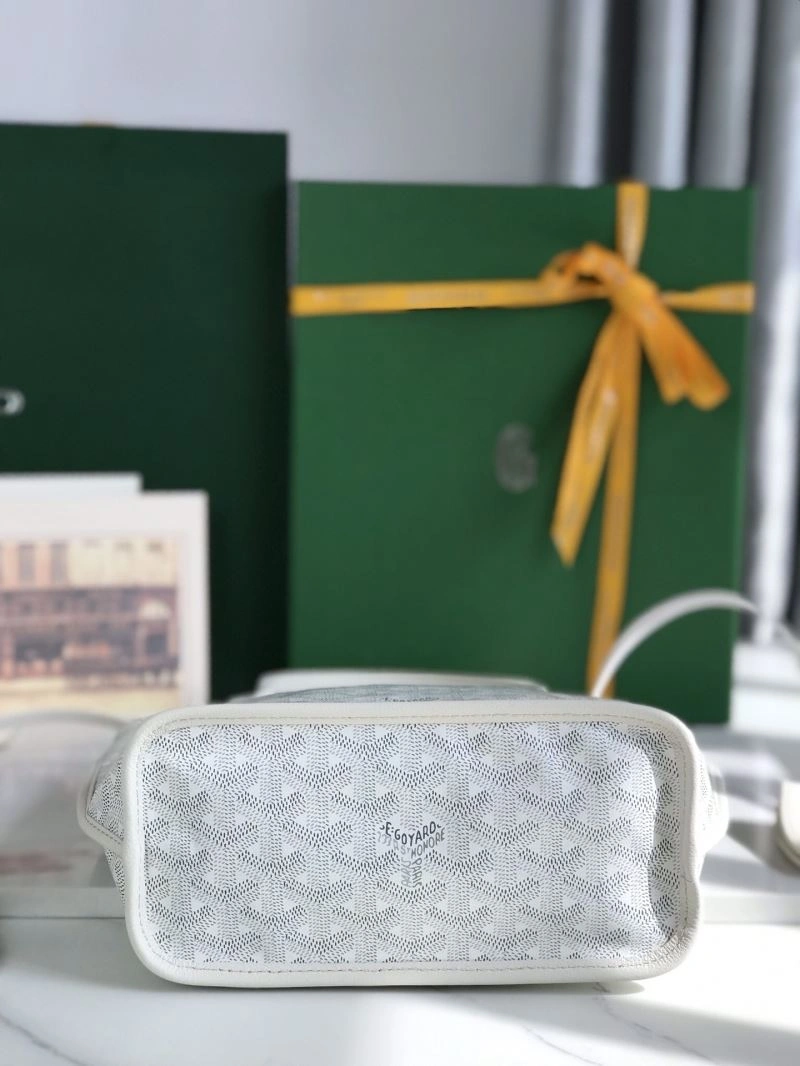 Reasonably priced Goyard Shopping Bags