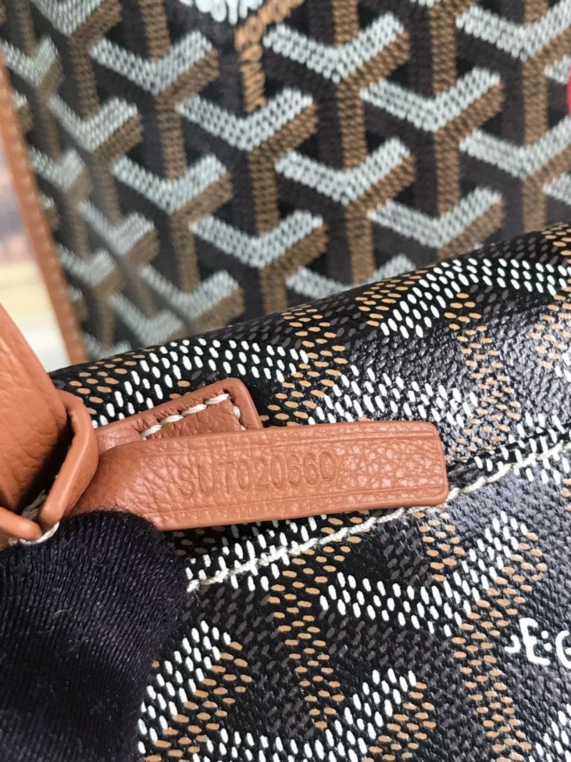 Budget-friendly Goyard Shopping Bags