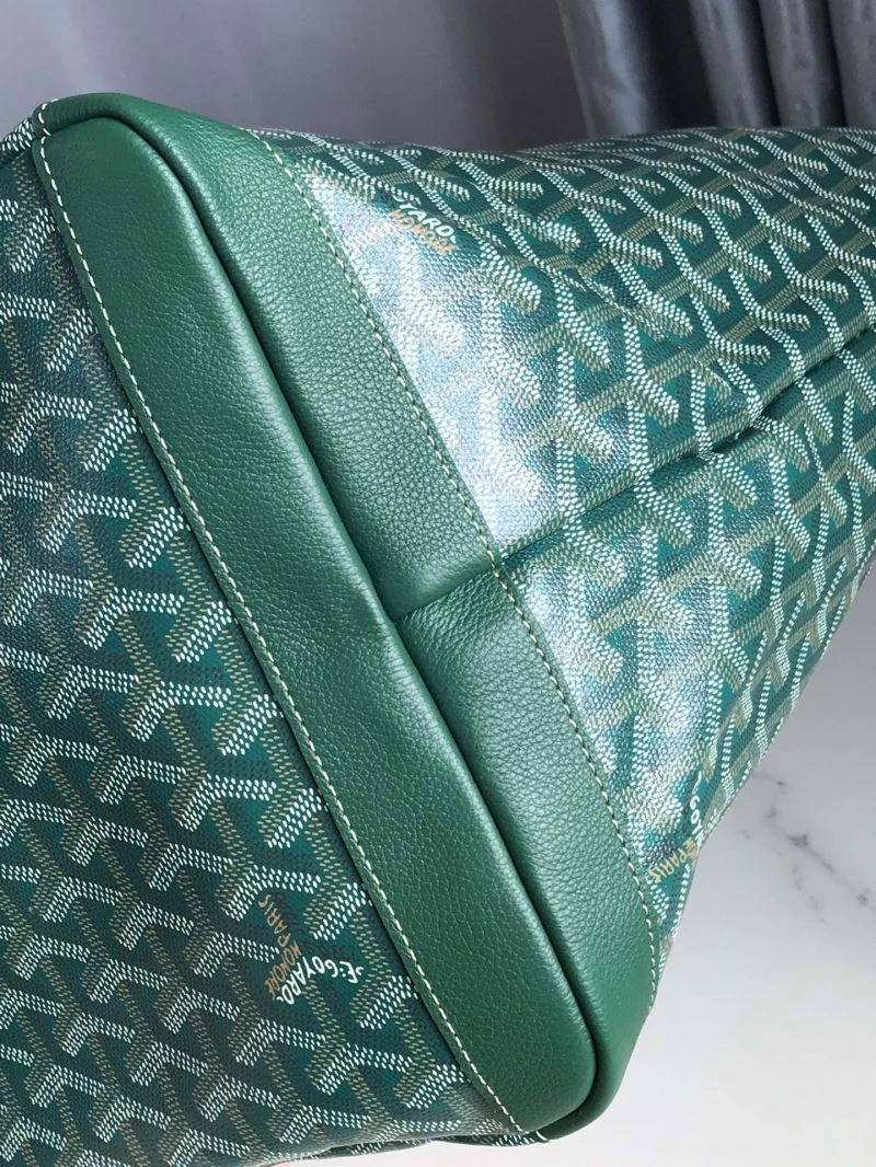 Value-priced Goyard Shopping Bags
