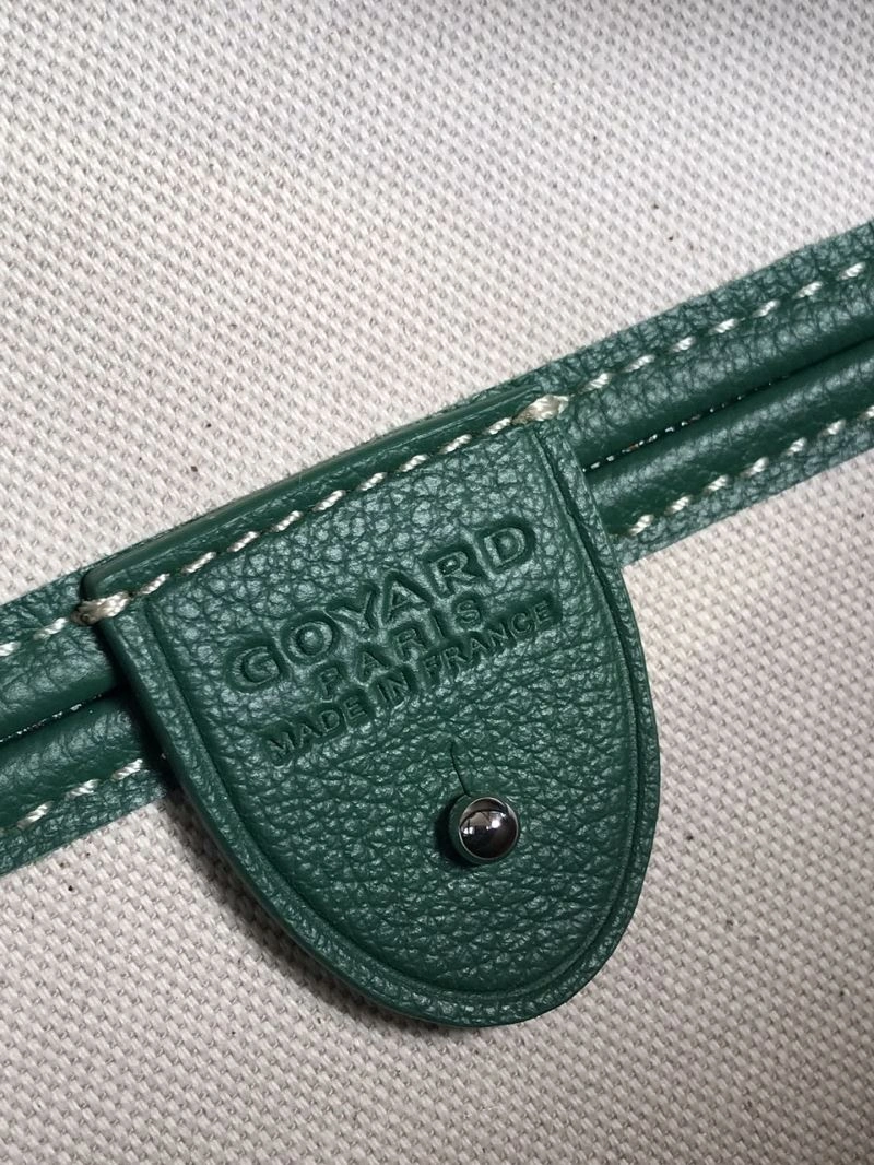 Value-priced Goyard Shopping Bags