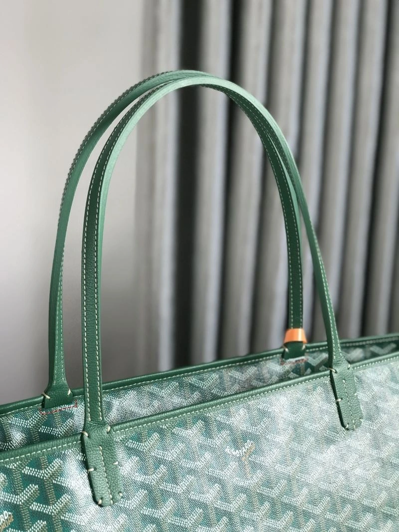 Value-priced Goyard Shopping Bags
