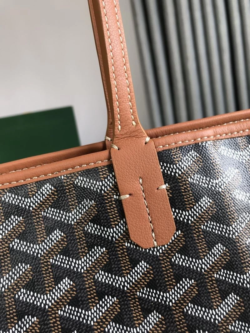 Value-priced Goyard Shopping Bags