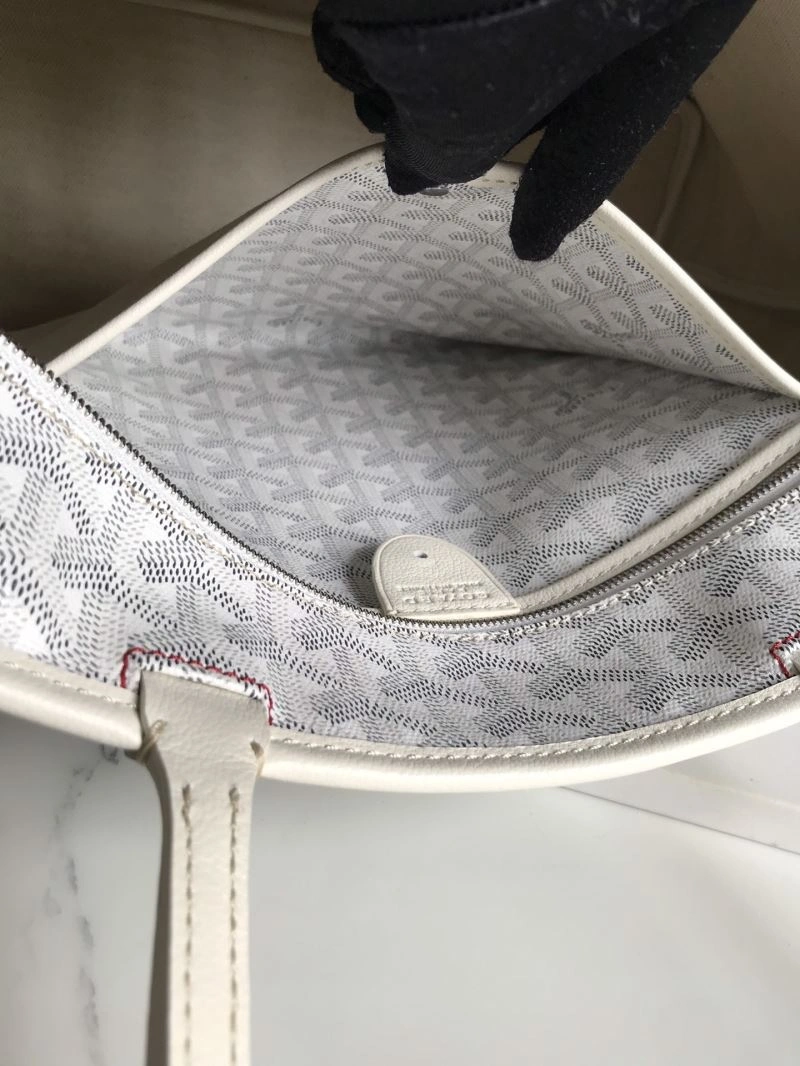 Budget-friendly Goyard Shopping Bags