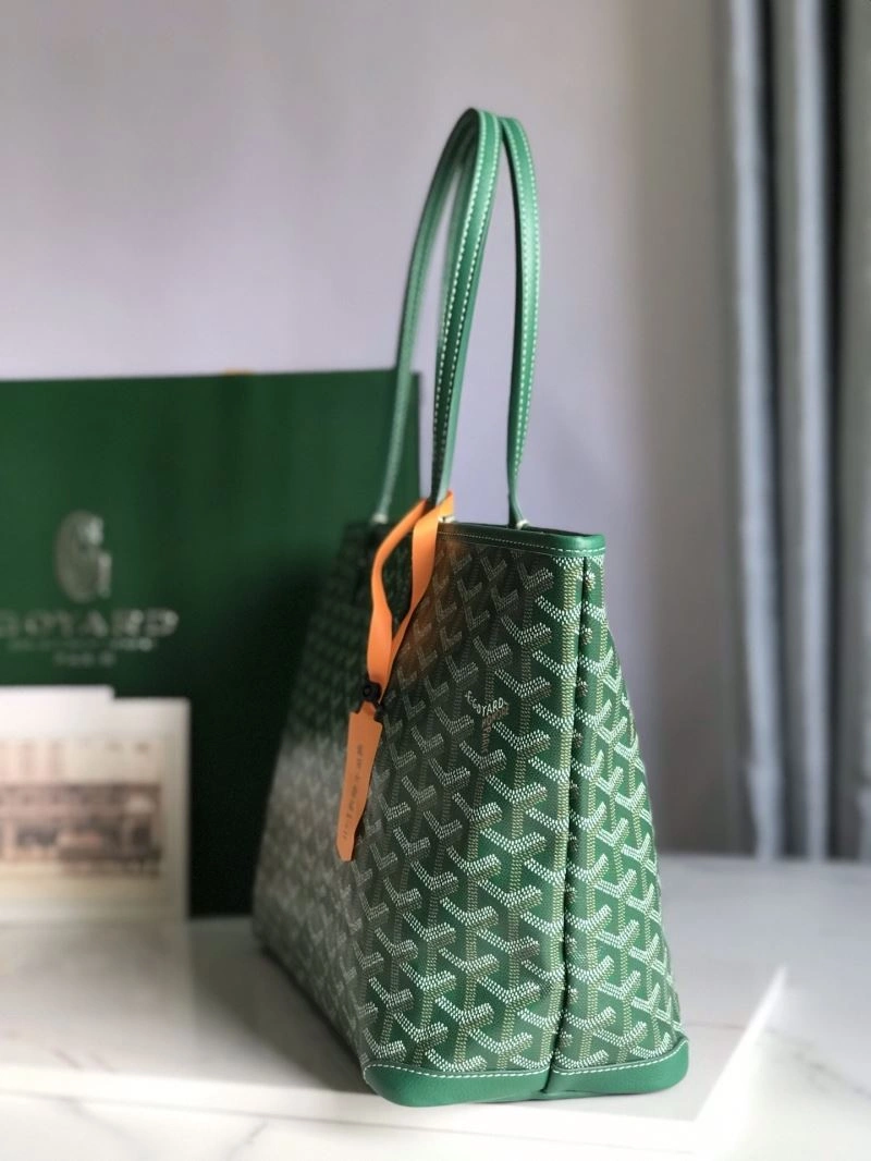 Indistinguishable Goyard Shopping Bags