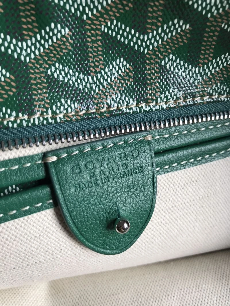 Indistinguishable Goyard Shopping Bags