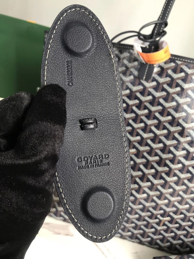 Budget-friendly Goyard Shopping Bags
