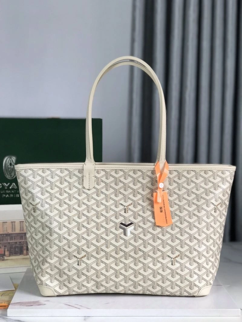 Goyard Shopping Bags