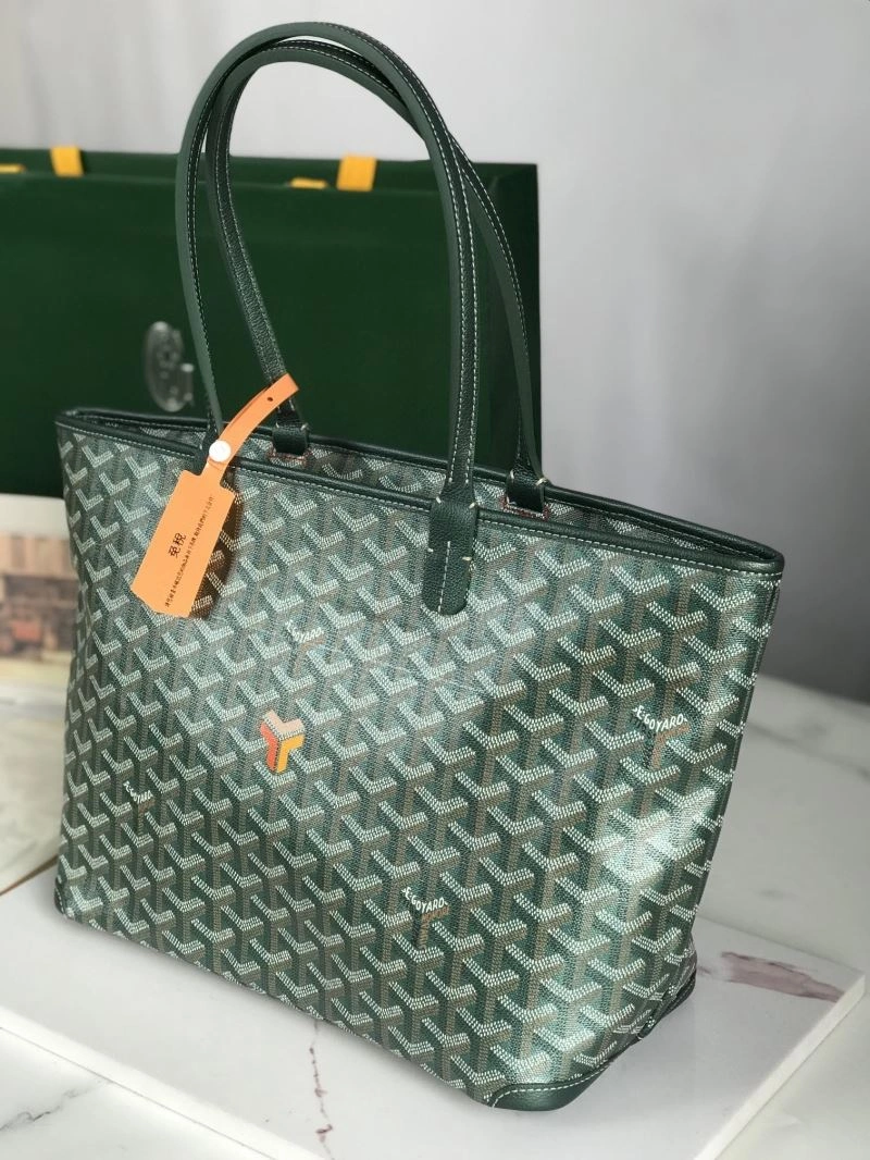 Value-priced Goyard Shopping Bags