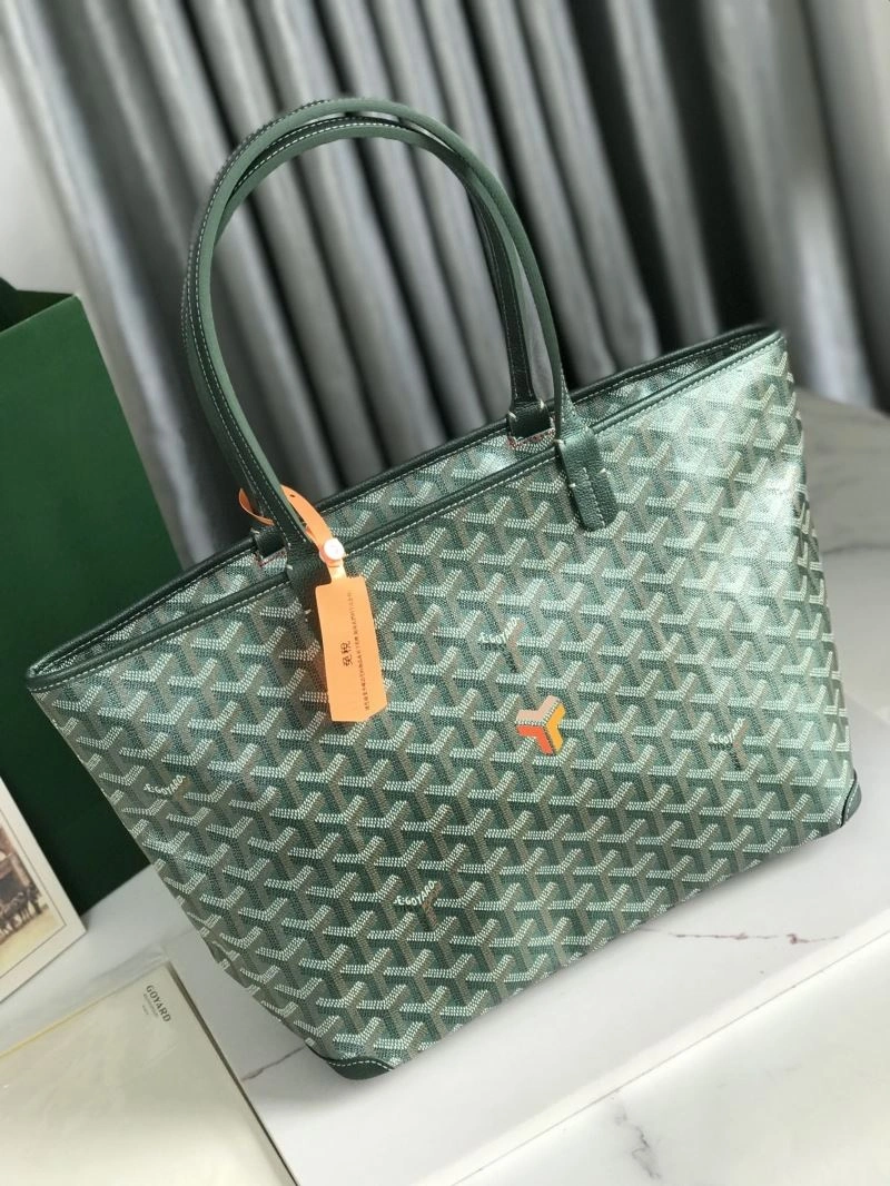 Value-priced Goyard Shopping Bags