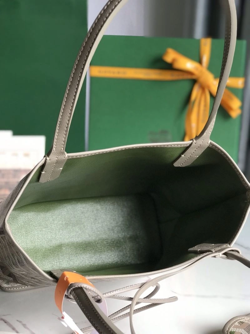 Accurate model Goyard Shopping Bags