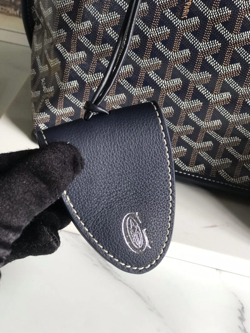 Reasonably priced Goyard Shopping Bags