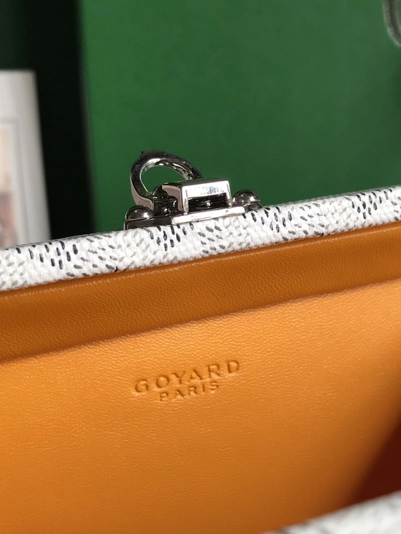 Budget-friendly Goyard Suitcase