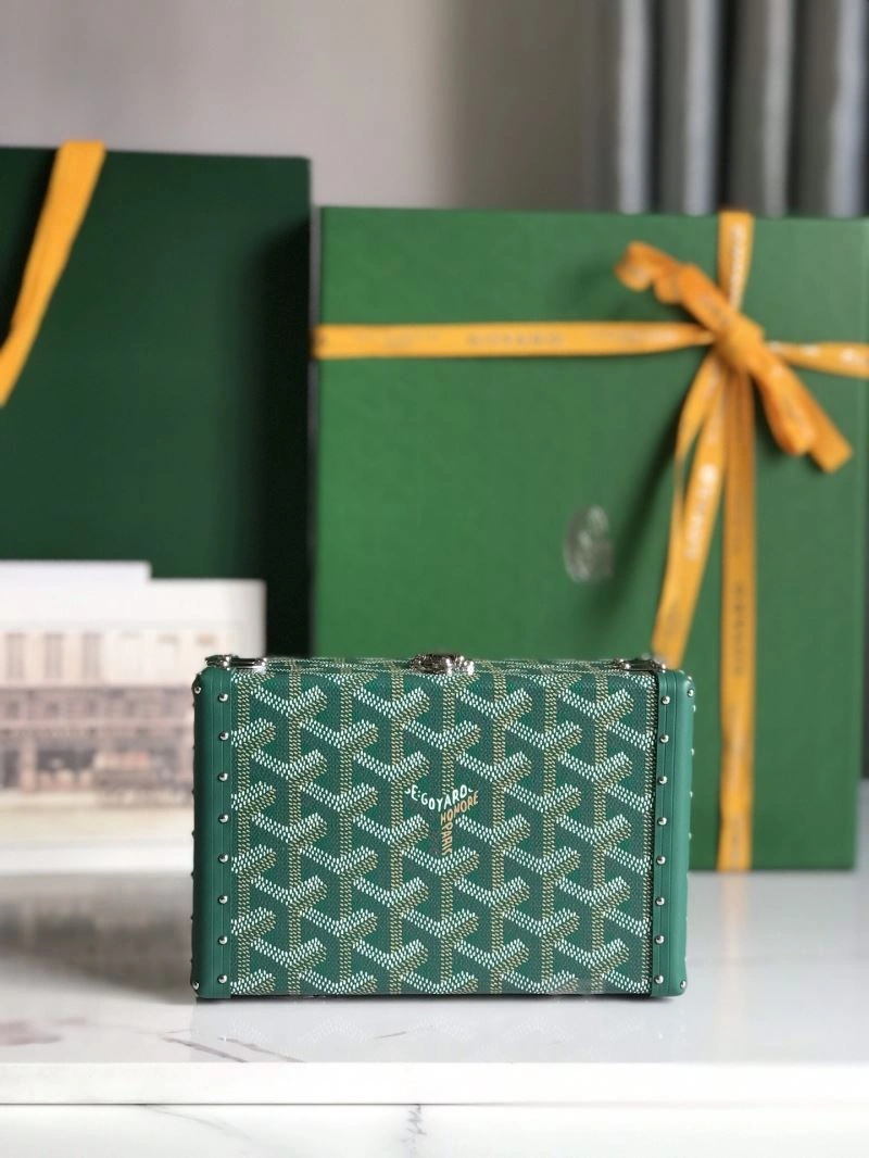 Factory-made Goyard Suitcase