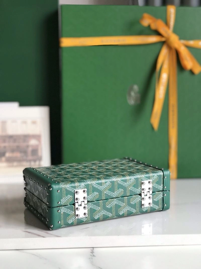 Factory-made Goyard Suitcase